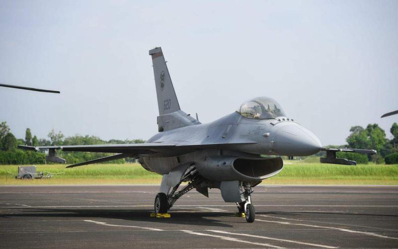 [新聞] 新加坡將對F16採取預防措施 - Aviation板 - Disp BBS