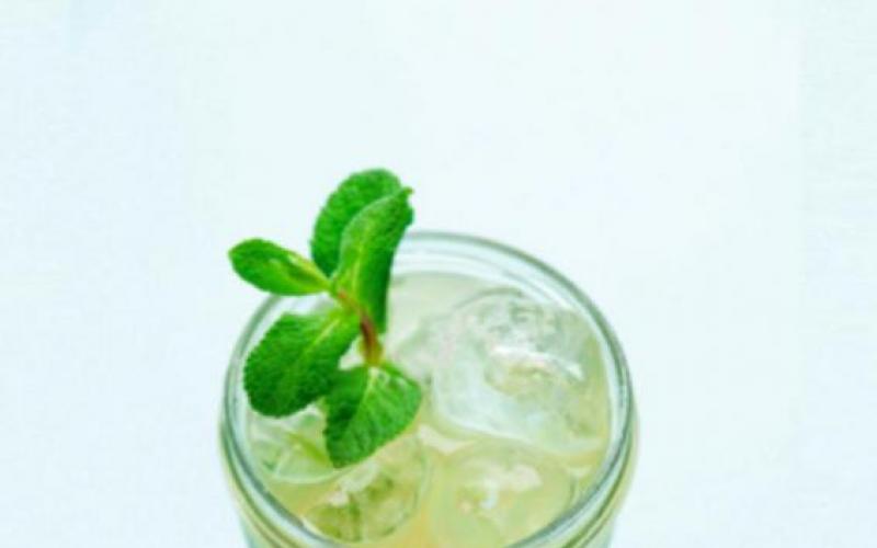 鸡尾酒新书发布会 | 联合早报