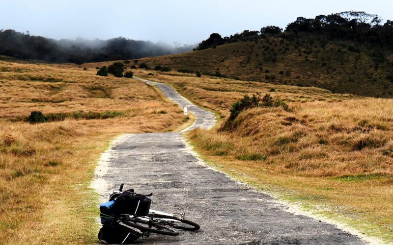 斯里兰卡骑行800公里到世界尽头 | 联合早报